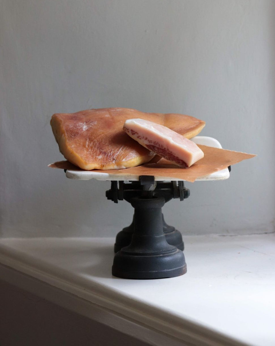 Whole Pigs Cheeks – Coombeshead Farm